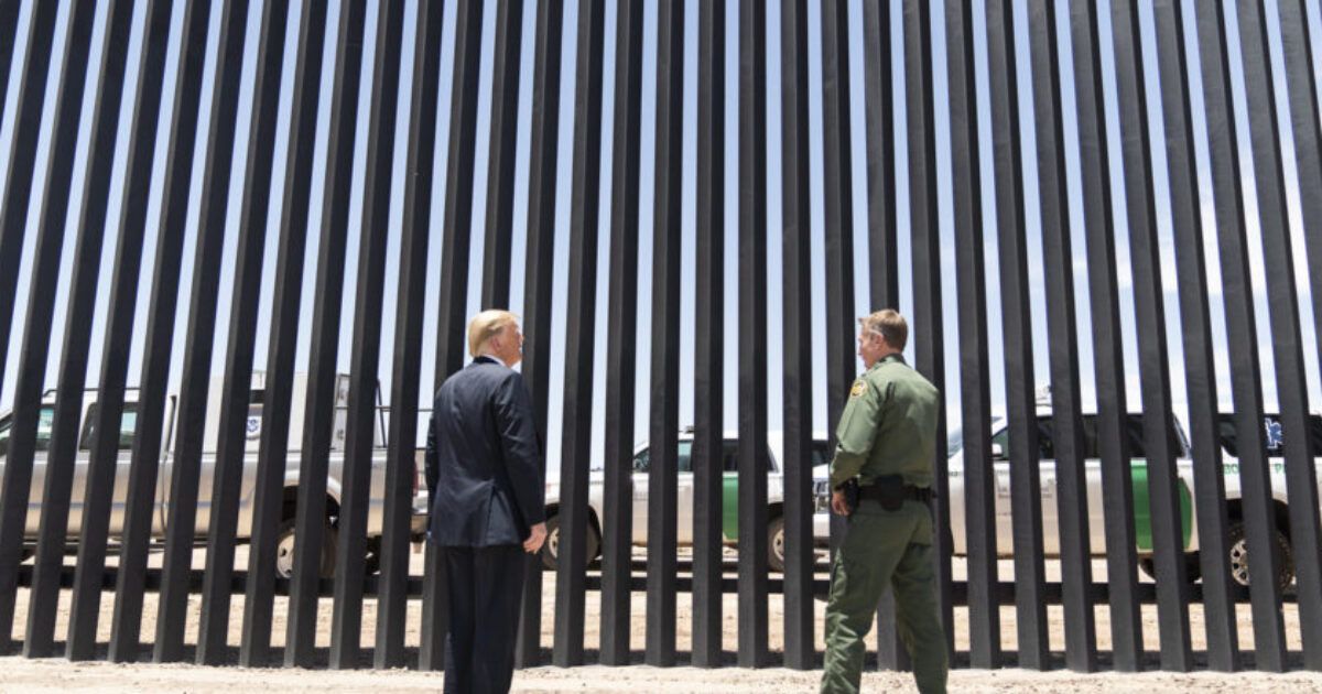 ‘Oh, I’m very happy’: Latinos living along Southern border rave over ...