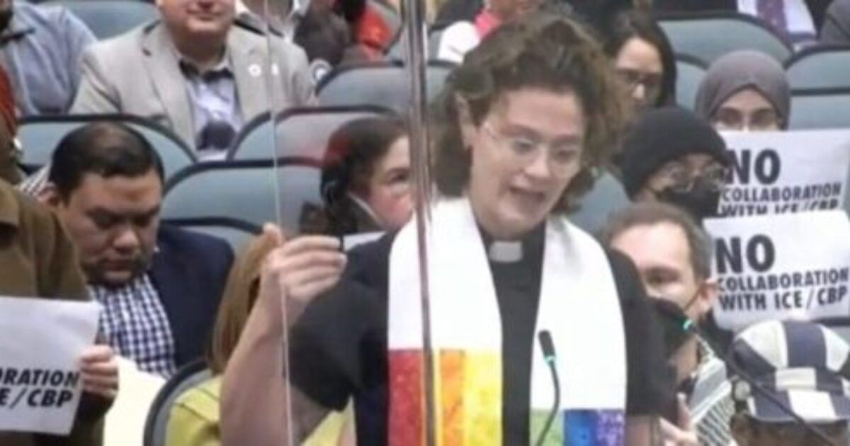 Rainbow-clad female reverend compares ICE supporters to Judas - The ...